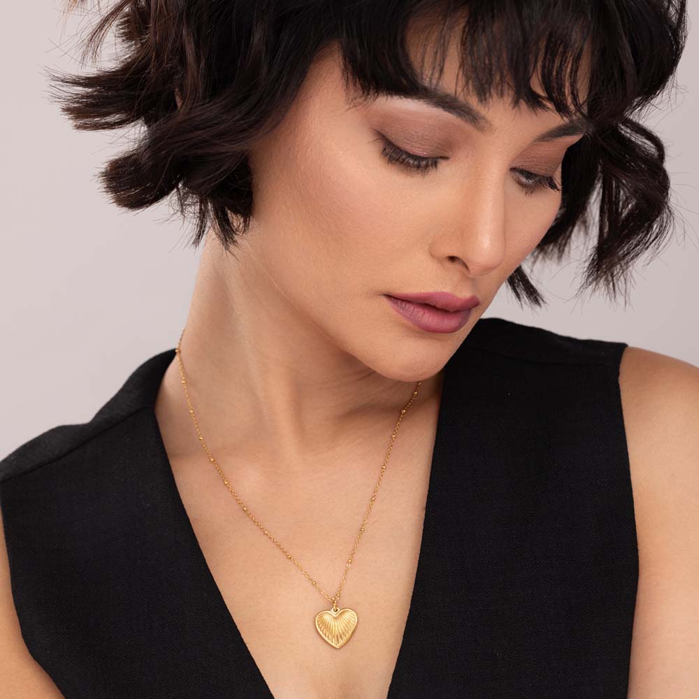 Buy Heart Rays Necklace- 18k Gold Plated online- Palmonas – PALMONAS