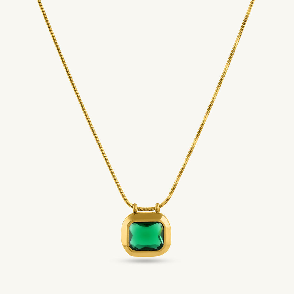 Emerald Embrace Gold Necklace – PALMONAS