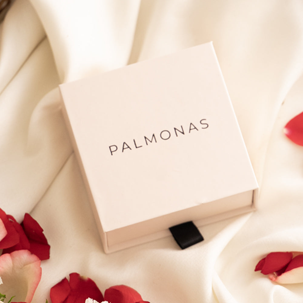 Buy All Hearts Bracelet Diwali Box | Festive gifts at best price – PALMONAS